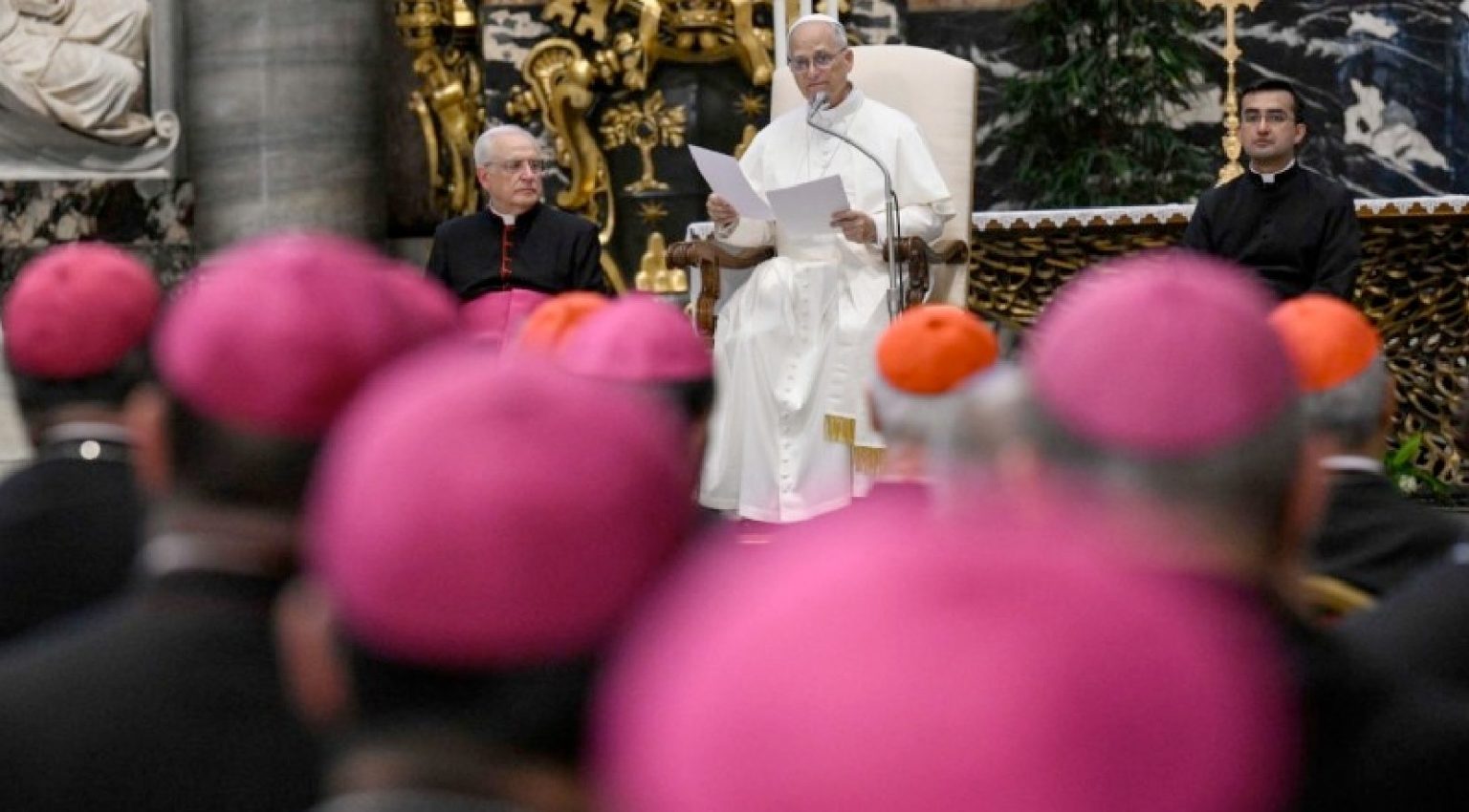 Papa León XIV indica a obispos 4 núcleos teológicos y 4 virtudes indispensables para un pastor ...